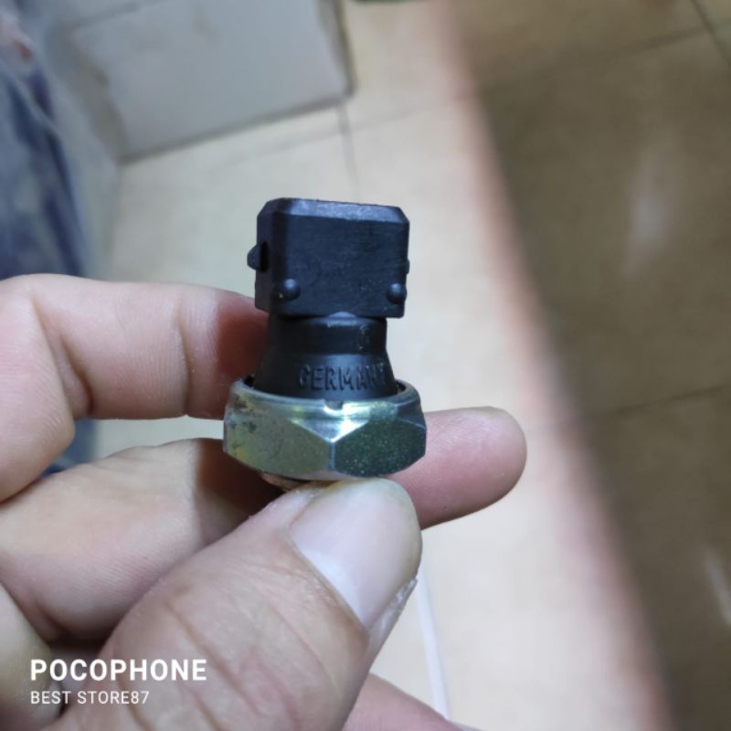 Jual OIL PRESSURE SWITCH SENSOR OLI BMW E30 E34 E36 E39 E46 ASLI 1 PC ...