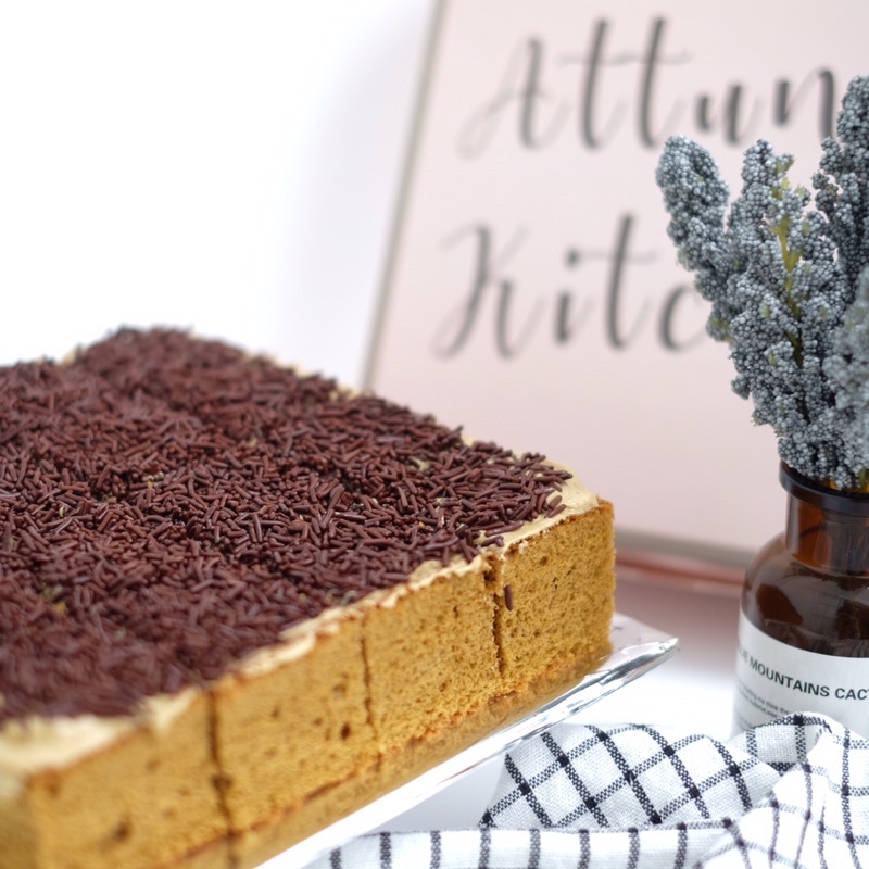 Jual bolu jadul mocha meises / pandan cheese | Shopee Indonesia