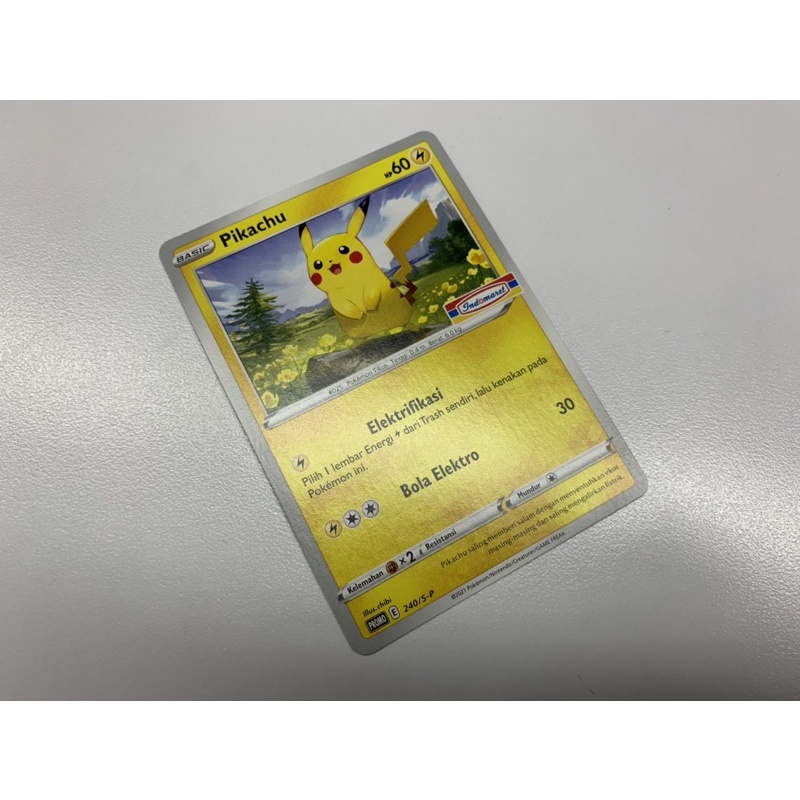 Jual Pokemon TCG Indonesia Game Kartu Koleksi Promo Card Pikachu Indomaret | Shopee Indonesia