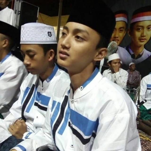 Jual Baju Koko Gus Azmi Syubbanul Muslimin | Baju Koko Hadroh | Koko ...