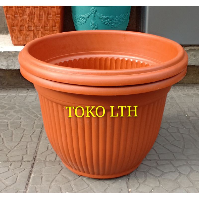 Jual POT PLASTIK 45 CM WARNA 818 / POT BUNGA / POT TANAMAN | Shopee ...