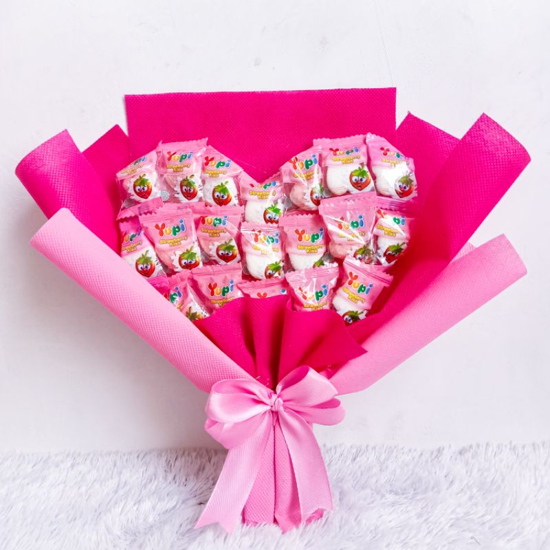 Jual Buket permen buket yupi love | Shopee Indonesia