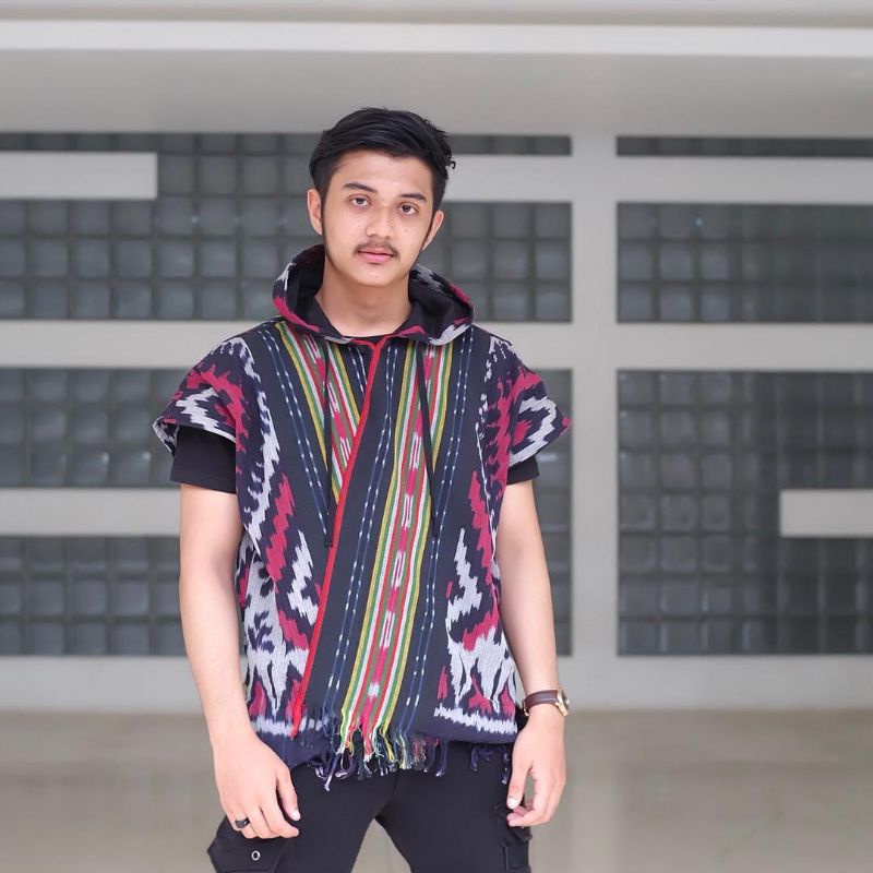 Jual baju tenun pria - hoodie tenun kekinian - atasan tenun pria ...