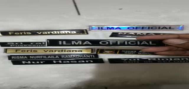 Jual Nametag dada/name tag dada akrilik resin magnet /nama dada/pin ...