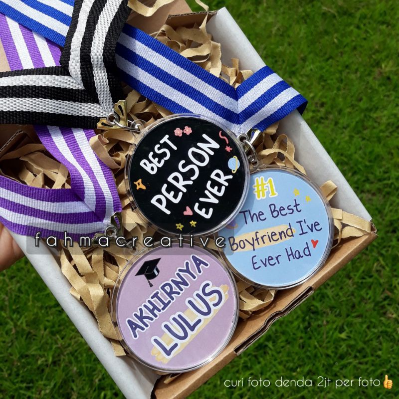 Jual Medali Hadiah custom (Ulang tahun, sempro, wisuda, nikah, teacher ...