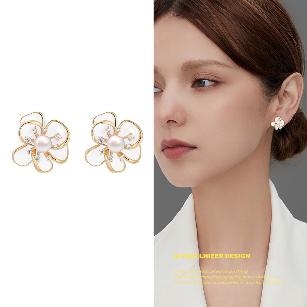 Jual Sayishop Anting Tusuk Motif Bunga Simple Ala Korea | Shopee Indonesia