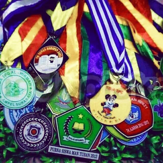 Jual Medali kelulusan/ medali wisuda/ medali murah/ | Shopee Indonesia