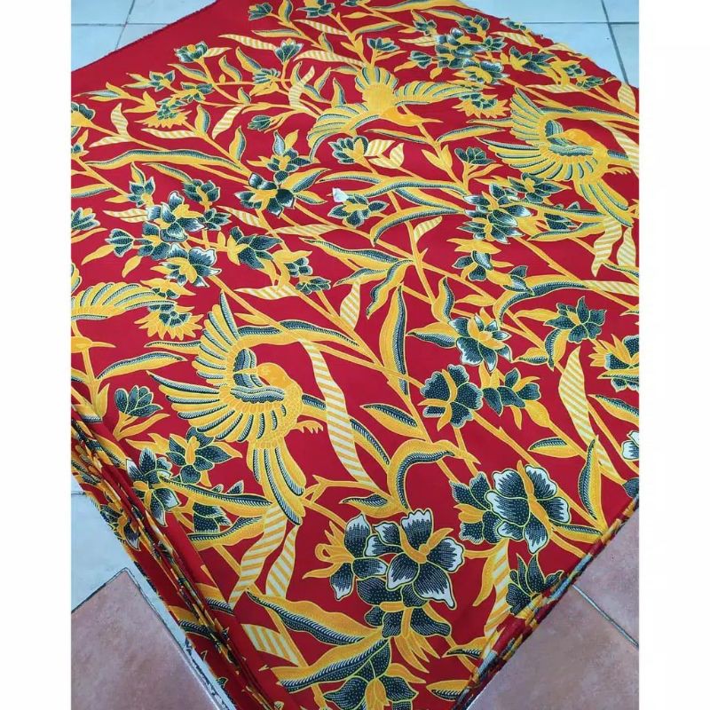 Jual Kain Batik Laweyan Solo motif burung terbang warna merah ...
