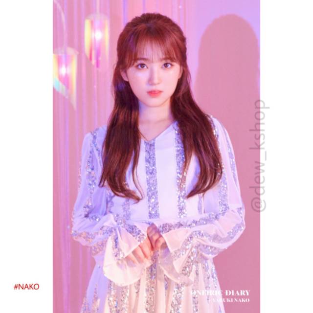 Jual POSTER IZ*ONE (NAKO X MINJU X CHAEWON X CHAEYEON) - Oneiric Diary 3 'Oneiric' ver. | Shopee ...