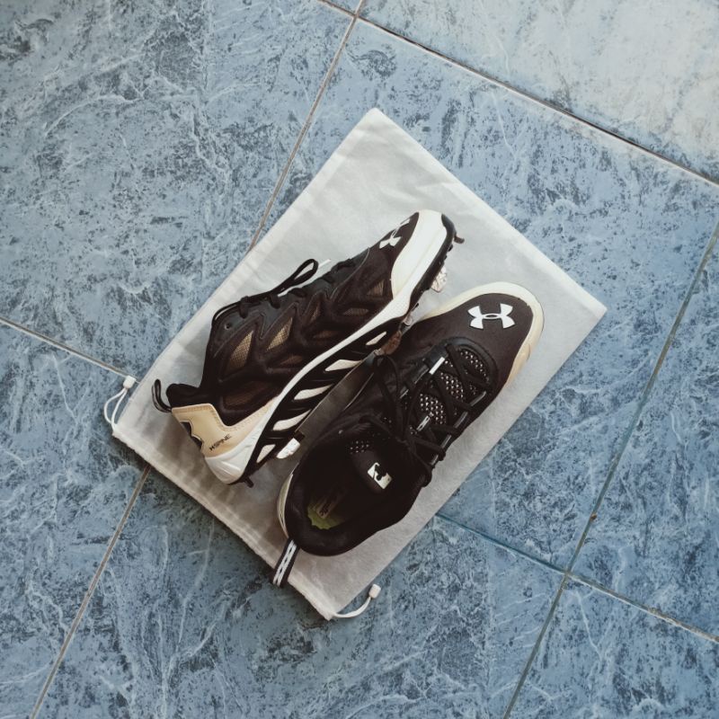 Jual Sepatu Baseball Softball Under Armour Men's Spine Metal Baseball ...