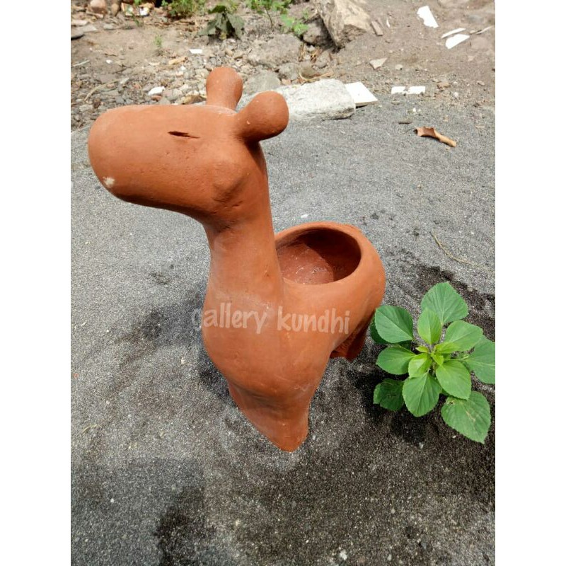 Jual P011 Pot Lucu animal jerapah Sombong terracotta Gerabah Kasongan ...