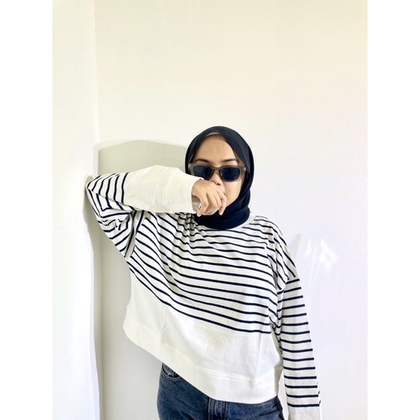 Jual Oversize crop Line White | Shopee Indonesia