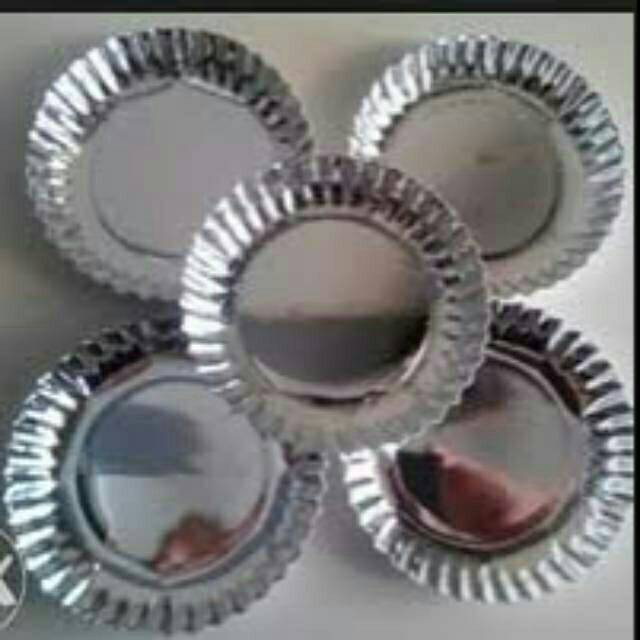 Jual PIRING KERTAS PERAK ULANG TAHUN KUE TART BUAH / SILVER PAPER PLATE ...