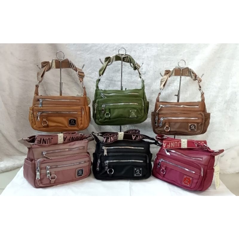 Jual TAS SELEMPANG JUNFA BANYAK REST DAN RUANG BAHAN NILON | Shopee Indonesia