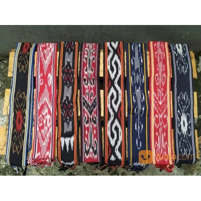 Jual Ikat Kepala Gunung Outdoor Tenun Rajut Motif Kalimantan Papua ...