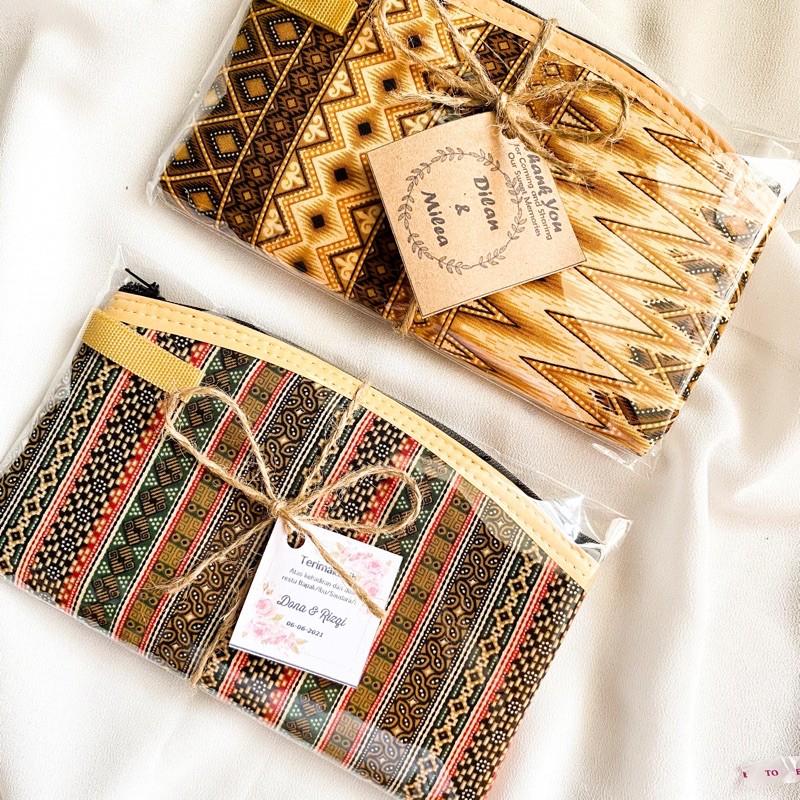 Jual SOUVENIR PERNIKAHAN POUCH BATIK 10x16cm SOUVENIR DOMPET BATIK PERNIKAHAN | Shopee Indonesia