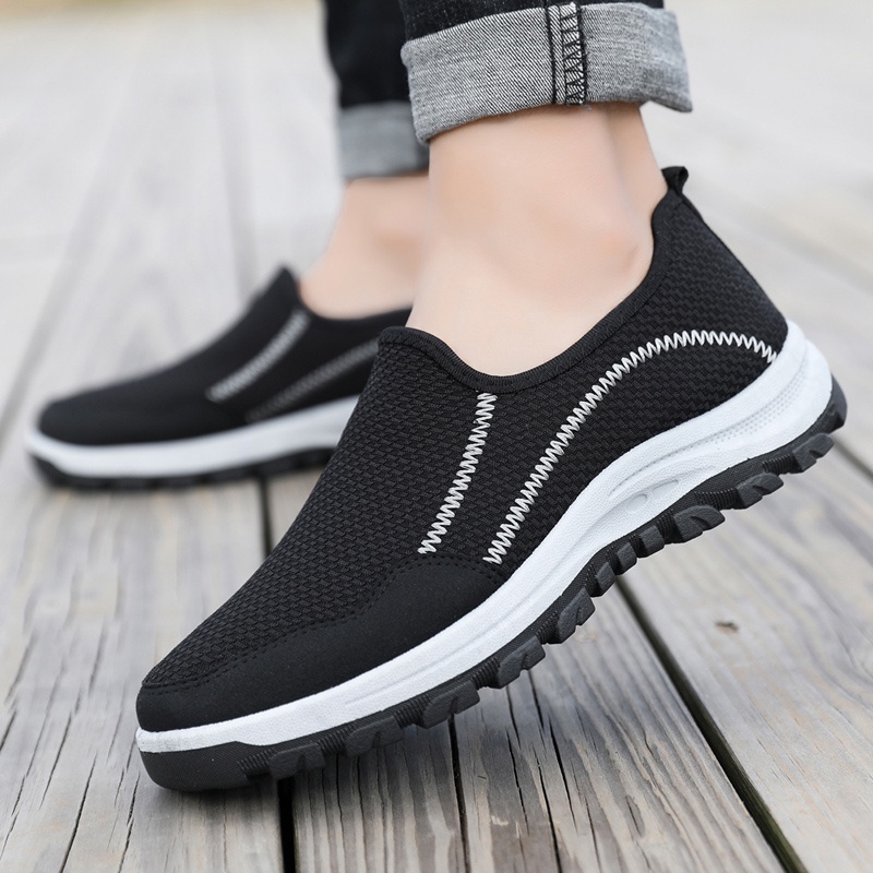 Jual Leedoo Sepatu Slip On Pria Sneakers Pria Casual Running Shoes Sepatu Kanvas Black MC603 ...