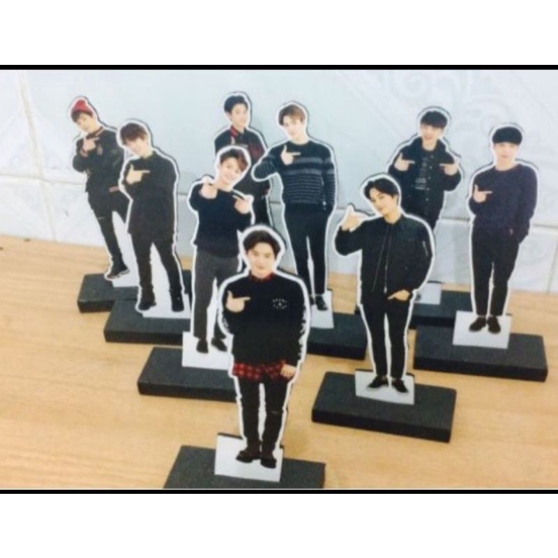 Jual patung penggemar K-Pop Exo ft bts design | Shopee Indonesia