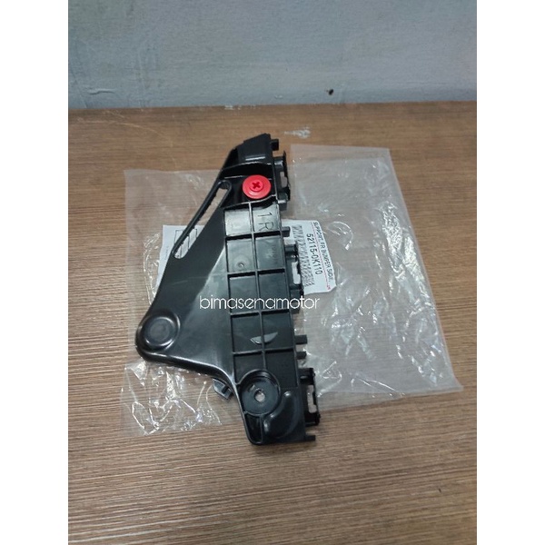 Jual breket bumper depan kanan hilux 52115-0k110 | Shopee Indonesia