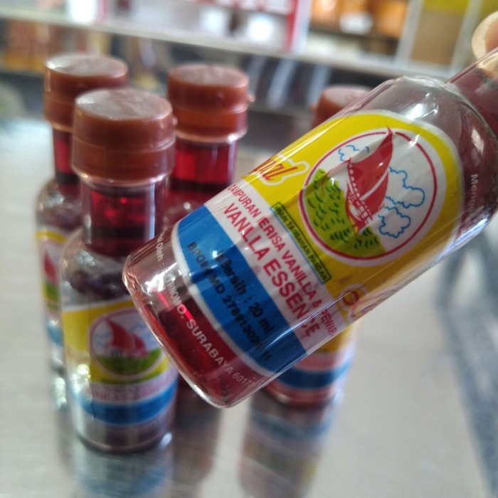 Jual ‌Kapal Layar Vanilla Essence 20ml Campuran Perisa Vanilla dan ...