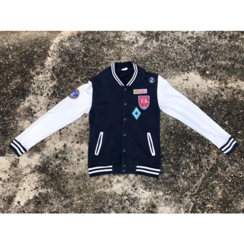 Jual VARSITY EMPOLHAM | Shopee Indonesia