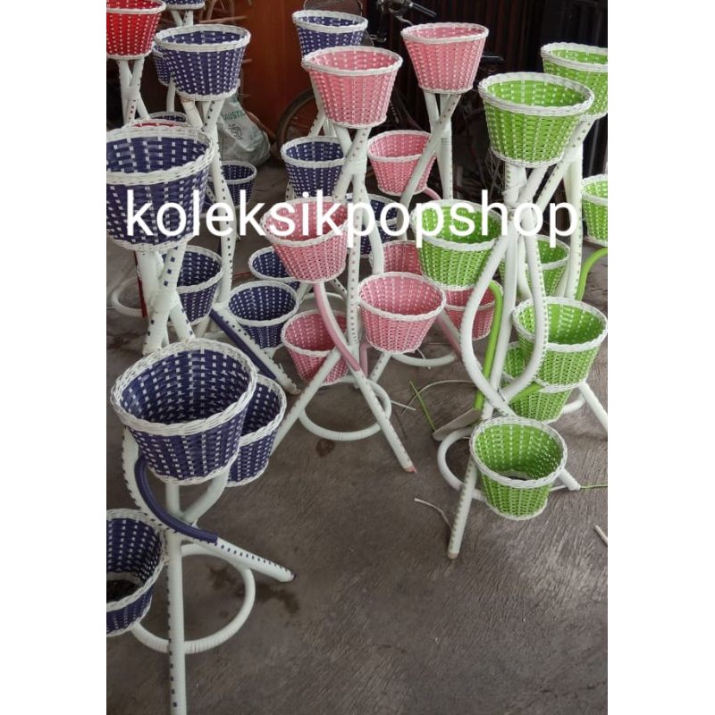 Jual Pot bunga rotan & sintetis, pot bunga 4 tangkai | Shopee Indonesia