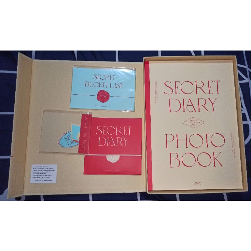 Jual IZONE IZ*ONE Photobook Secret Diary | Shopee Indonesia