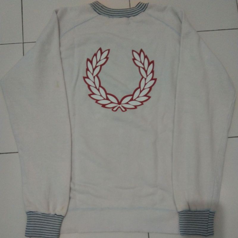 Jual CN Fred Perry (big logo) | Shopee Indonesia