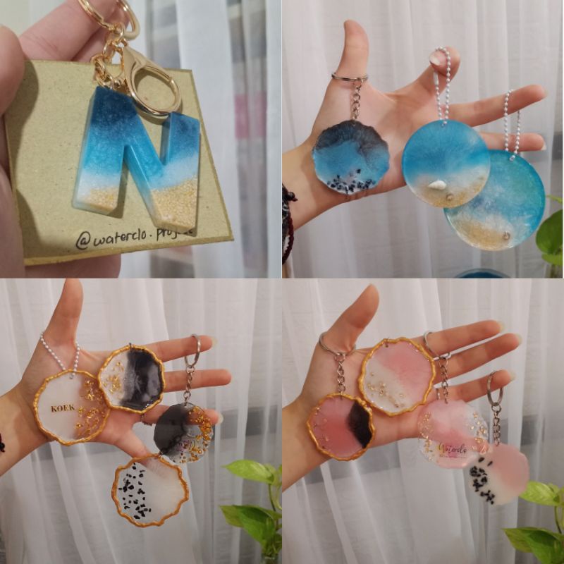 Jual gantungan kunci resin keychain custom tulisan crystal geode kado ...