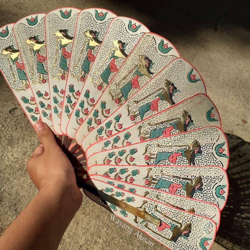 Jual Handfan - Souvenir Kipas kulit asli motif tokoh wayang kulit ...