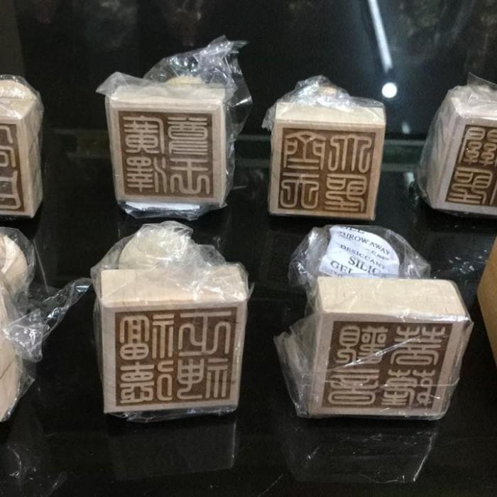Jual Stempel Dewa Thai Shang Lao Jin Kayu Ukir Kualitas Terbaik ...