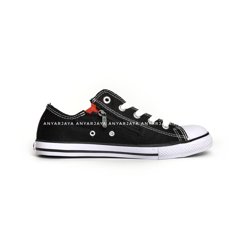 Jual Sepatu Motix Slim Low Black White Original | Shopee Indonesia