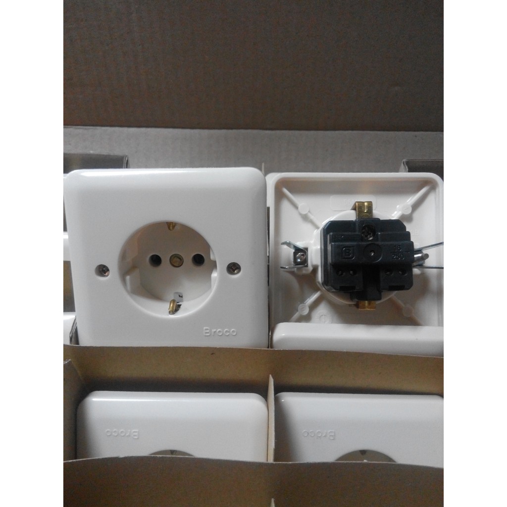 Jual BROCO Stopkontak IB/ socket outlet | Shopee Indonesia