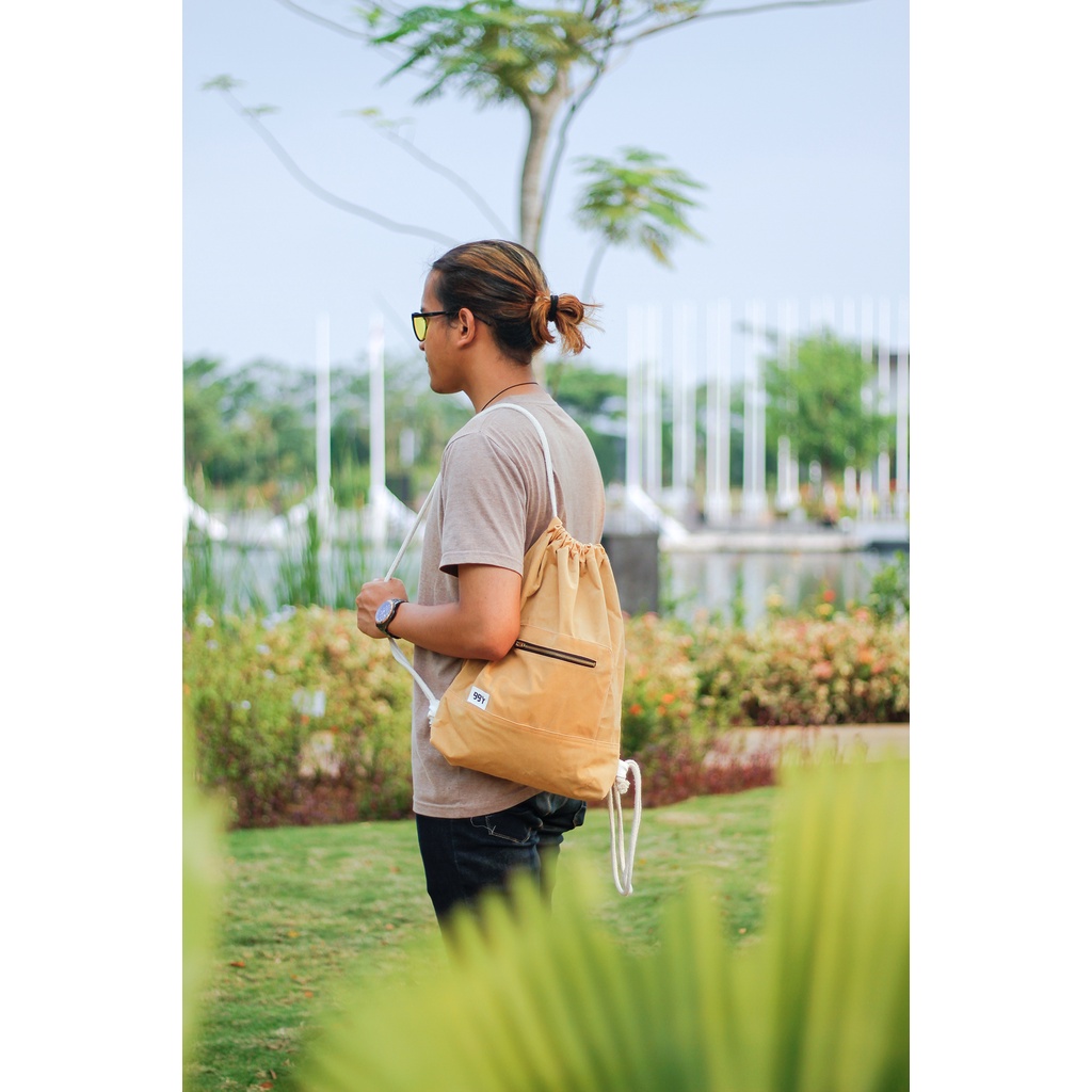 Jual Tas Serut Buludru | Tas Unisex | HIEN STRINGBAG - Beige (Beige ...