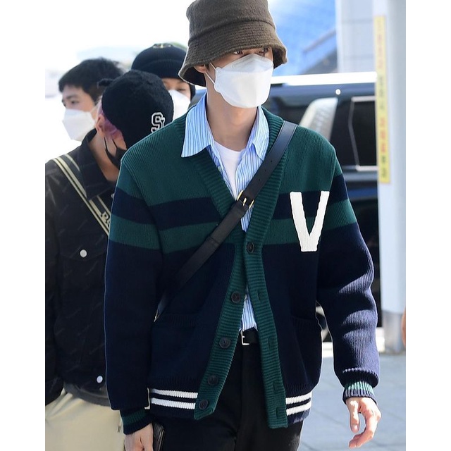 Jual Cardigan Doyoung Ready stock Cardigan BTS Cardigan Suga BTS Knit ...