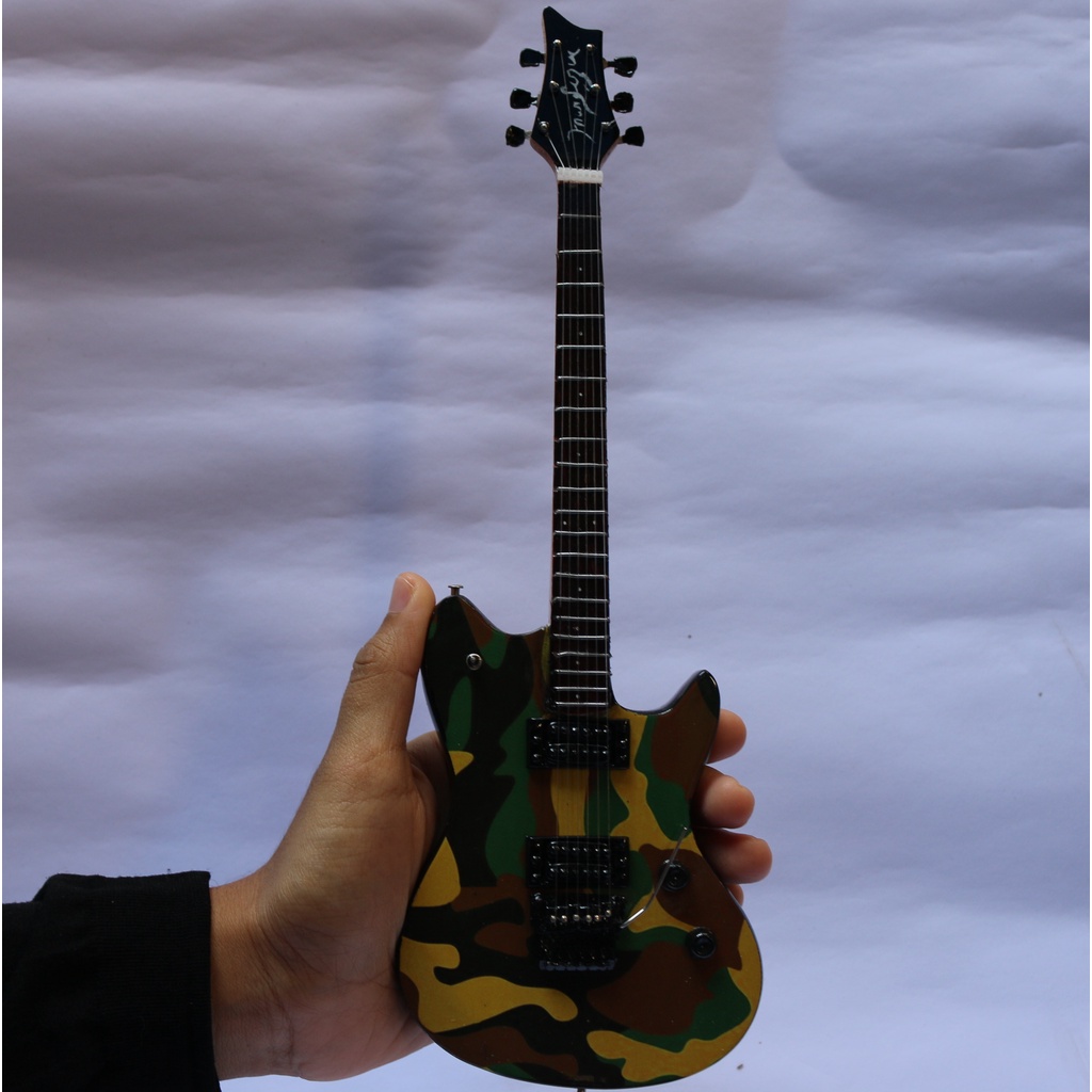 Jual Miniatur Gitar Marlique Army Ridho Slank Signature | Shopee Indonesia