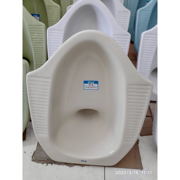 Jual Kloset Jongkok Merk Ina / Closet kamar mandi Toilet wanita / pria ...