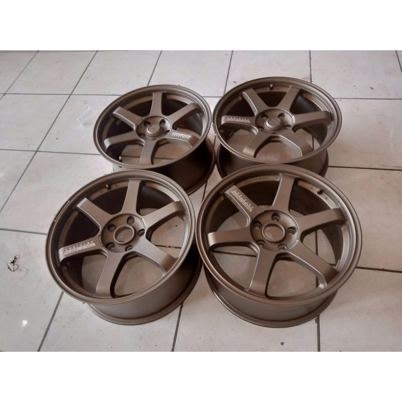 Jual VELG VOLK RAYS TE37 RING 18 LEBAR 8 PCD 5x114 | Shopee Indonesia