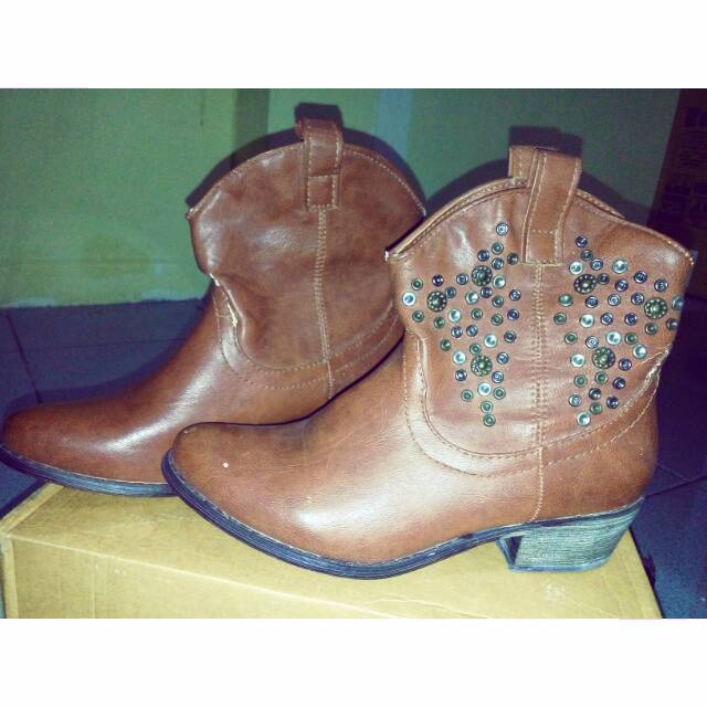 Jual Preloved sepatu kulit boots middle cut J-Reep | Shopee Indonesia