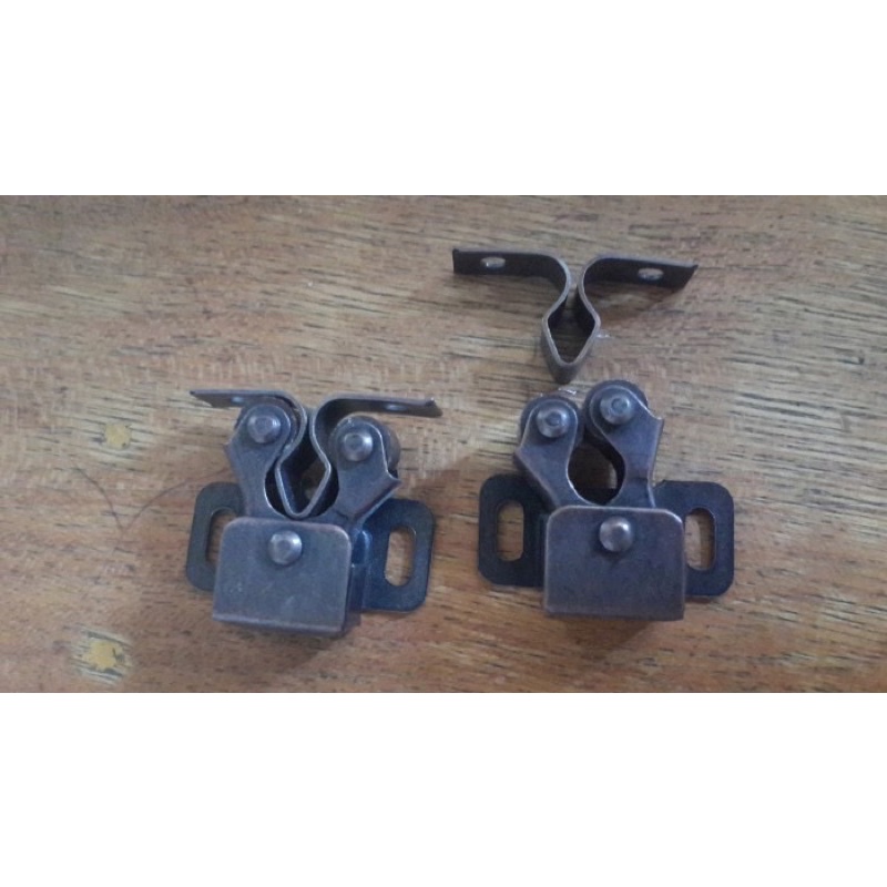 Jual jepit udang + baut / japit udang / penjepit lemari / cantolan ...
