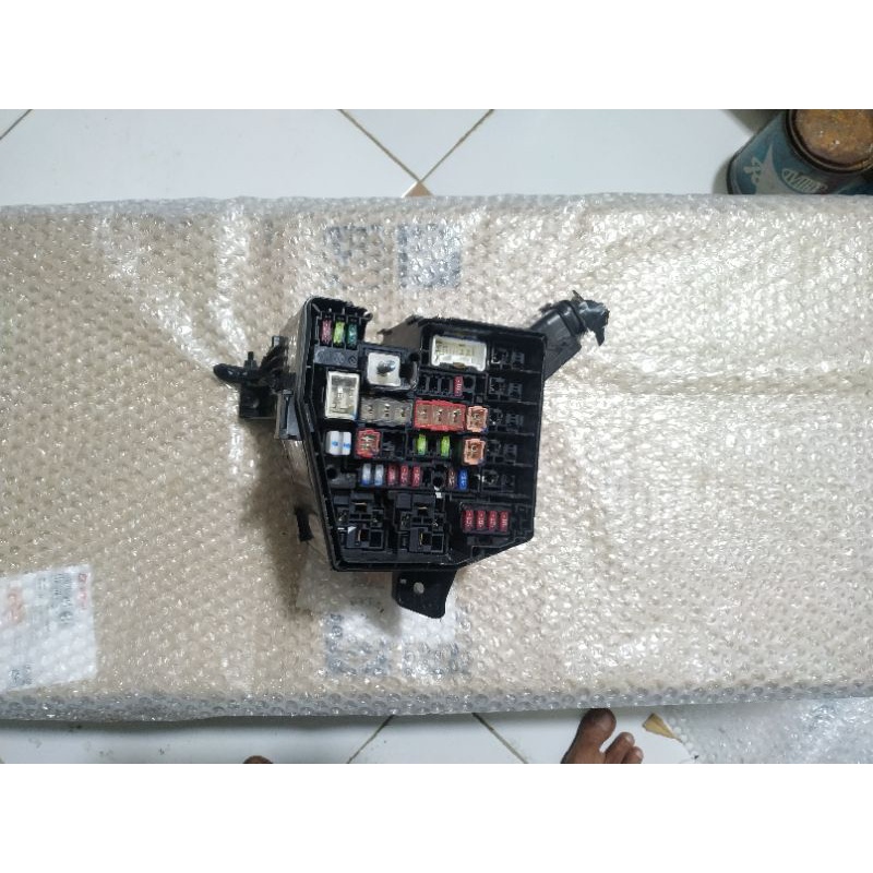 Jual Fuse box sekring toyota vios yaris 2014 s/d 2021 original | Shopee ...