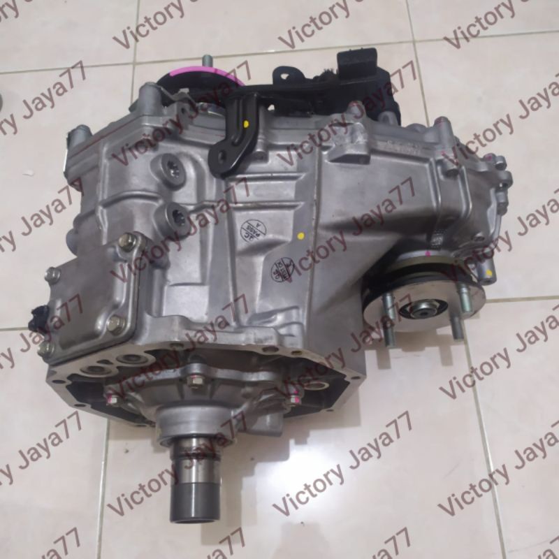 Jual Transfer Case Assy Komplit Toyota Hilux Revo 4X4 2GD Matic 36100 ...
