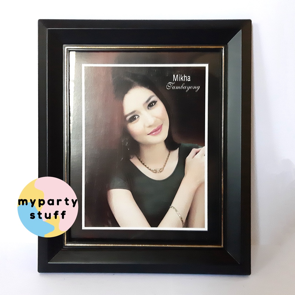 Jual Pigura Frame Foto Bingkai Pigora 10R Plastik Hitam Garis Kuning ...
