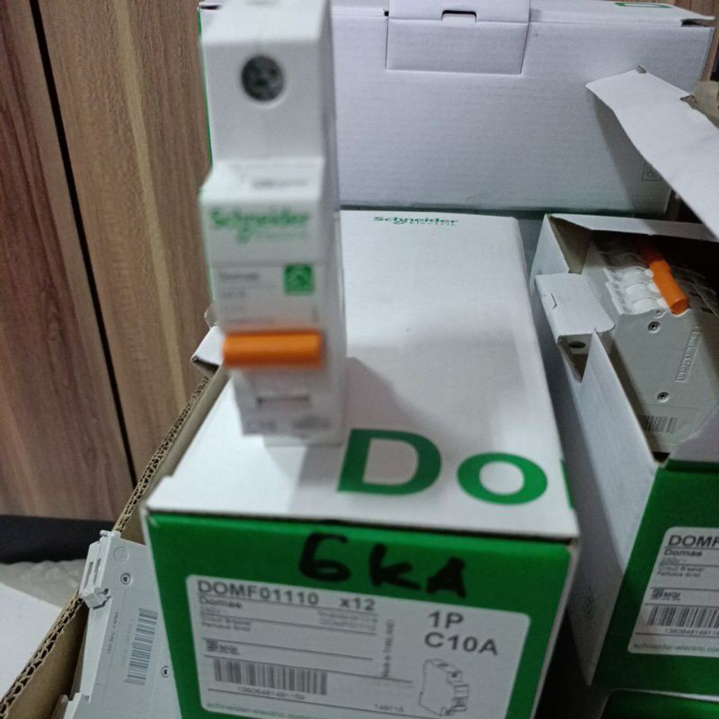 Jual mcb 1p 6ka schneider domae | Shopee Indonesia