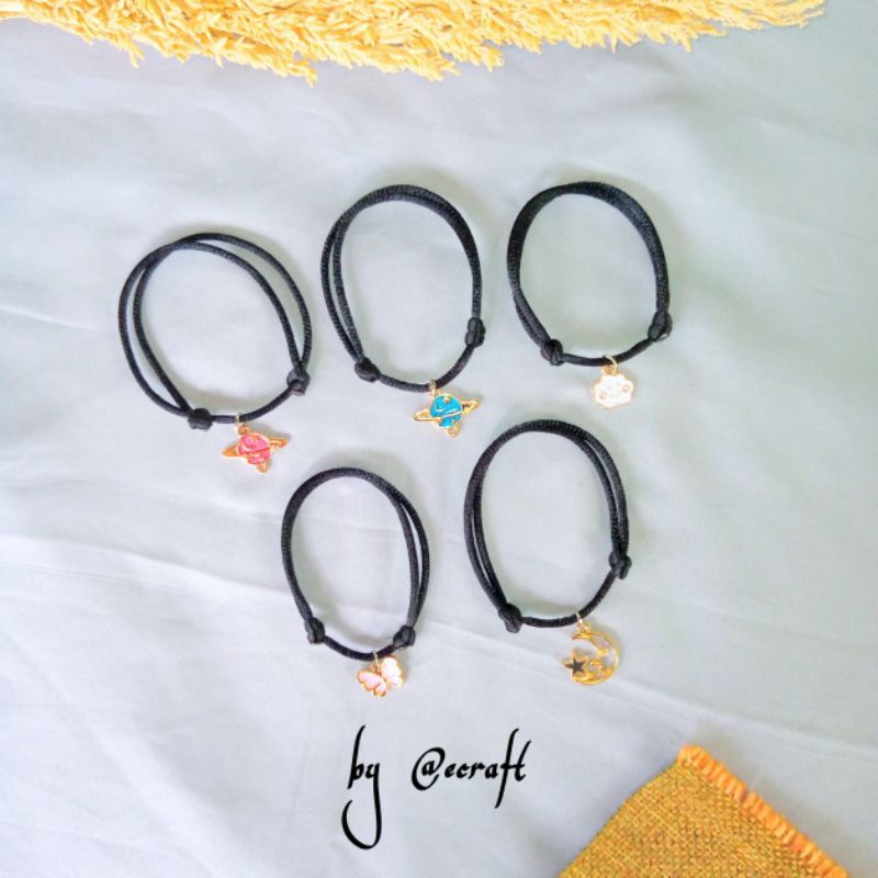 Jual ECRAFT Part 1 Gelang Hitam Planet Saturnus Pink Biru Awan Putih ...