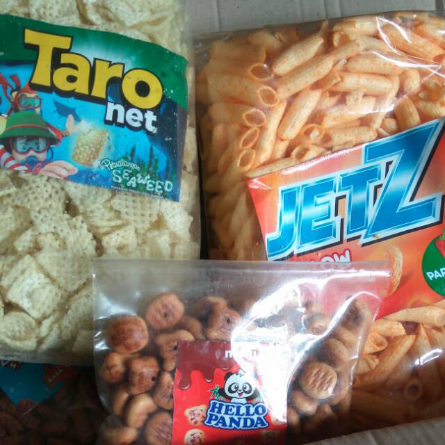 Jual Snack indofood kiloan hello panda, pillows, slai olai, oreo, good ...