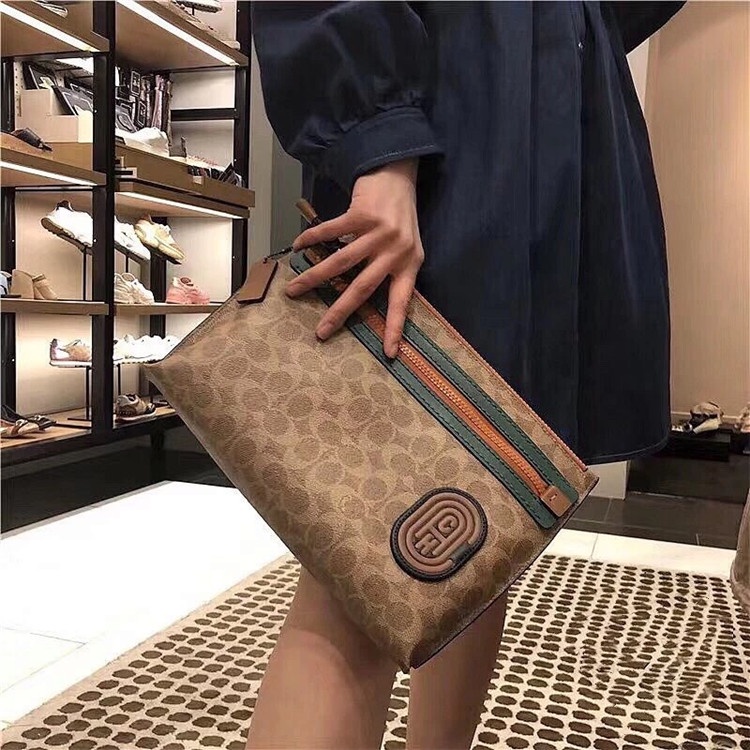 Jual Coach Clutch Wrist Bag Cowhide With PVC Material Men And Women Tas ...