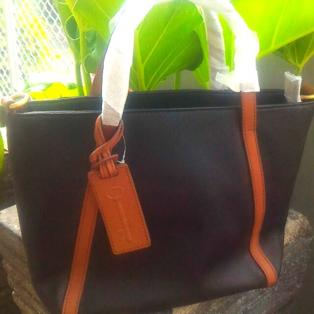 Jual Fossil TOTE (SOLD) | Shopee Indonesia