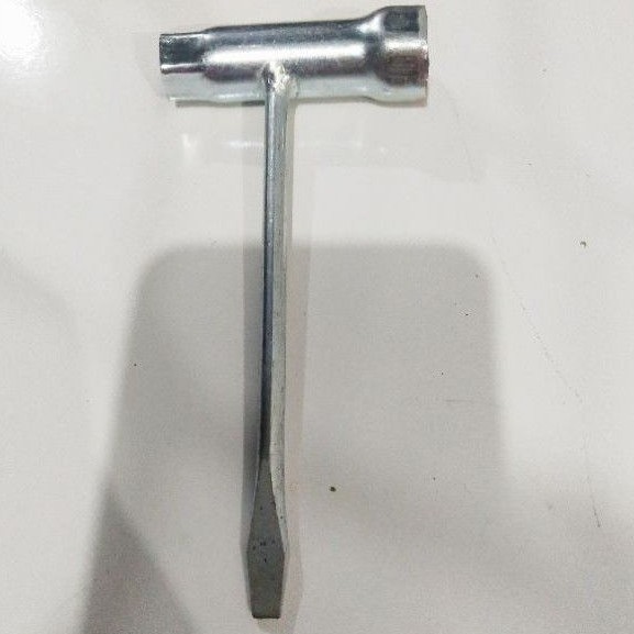 Jual Kunci Busi Chainsaw Kecil untuk type 22" & 24" | Shopee Indonesia