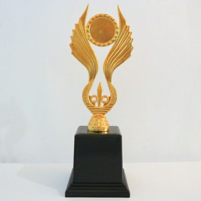 Jual Piala Plastik Murah Tatakan Hitam Freee Tulisan | Shopee Indonesia